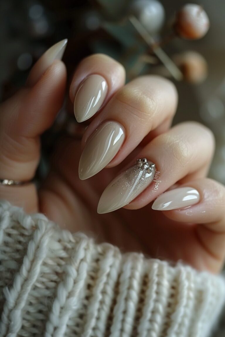 50+ Almond Nails Designs For a Trendy 2024 – Latest & Trendy Nail Designs