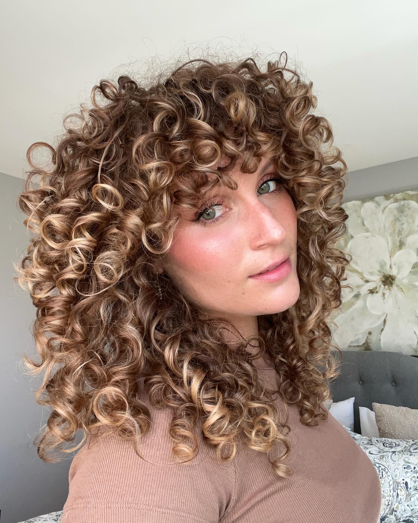 15 Ideal Hair Colors for Curly Hair – Latest & Trendy Nail Designs